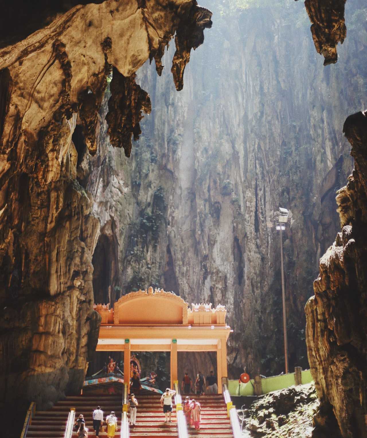A Guide to Kuala Lumpur’s Batu Caves